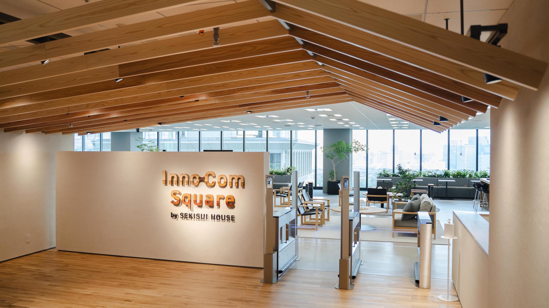 ABOUT | InnoCom Square