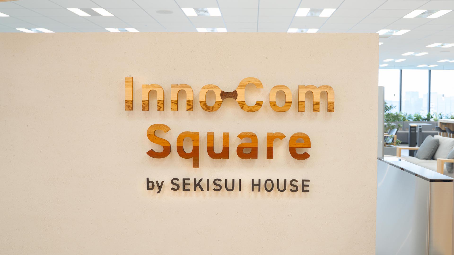 ABOUT | InnoCom Square